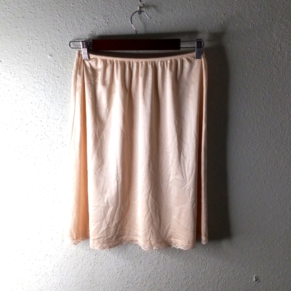 Warners Perfect Image Xl Half Slip In Beige Lingerie - Gem